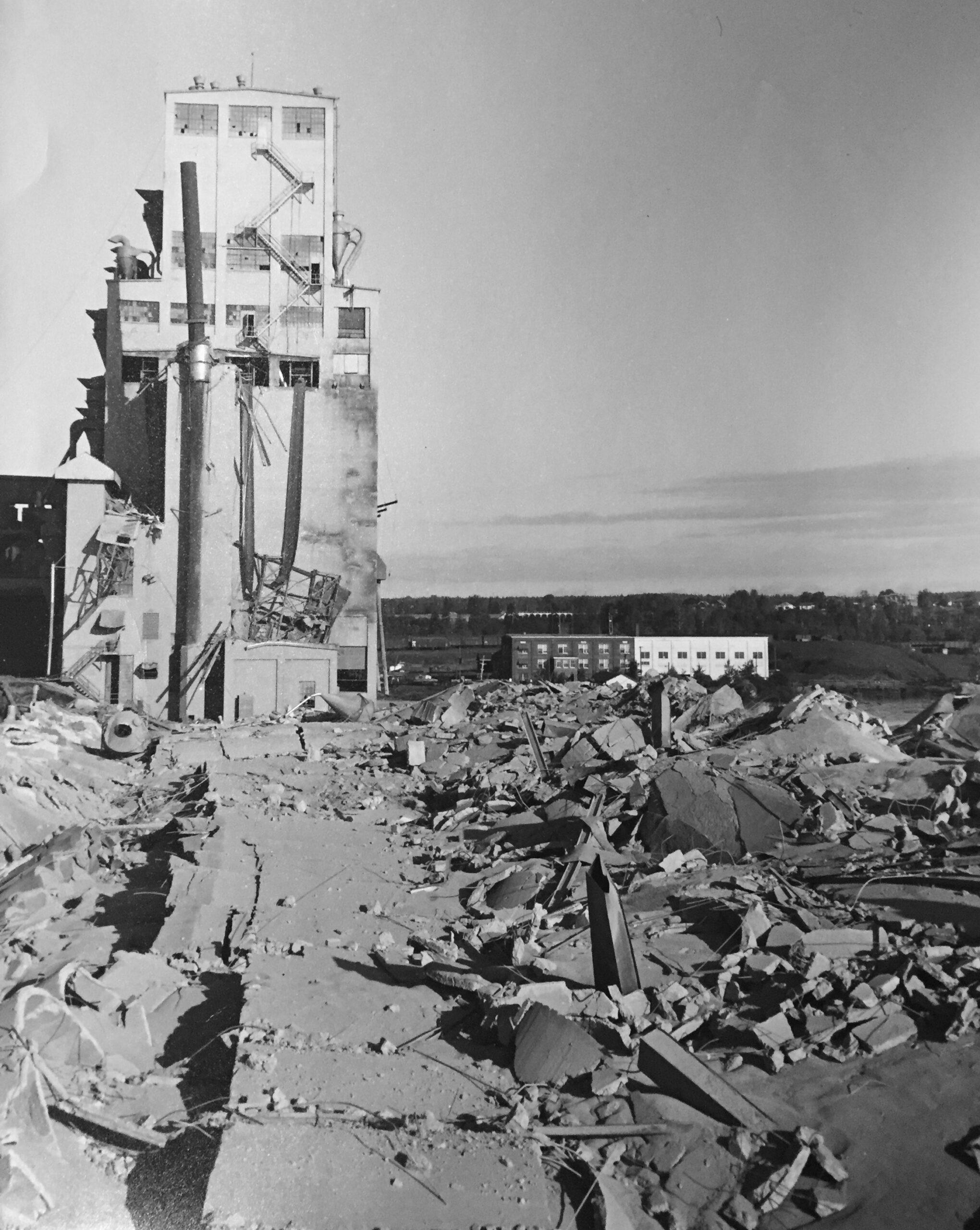 Timeline – Friends of Grain Elevators